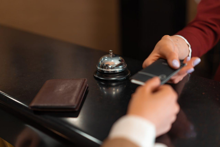 How to Save on Last-Minute Hotel Bookings Without Compromising Quality ...